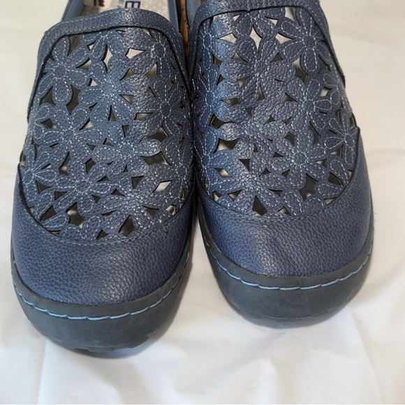 JBU | Shoes | Jbu By Jambu 9 Slip On Loafers Wildflower Blue Contoured ...